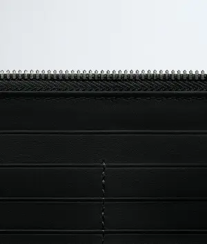 Bottega Veneta Intrecciato Zip Around Wallet - Black