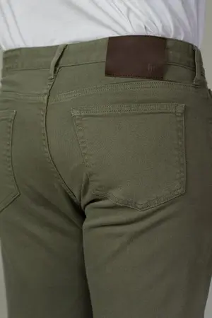 PETER MANNING NYC Travel Jeans Standard Fit - Olive