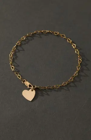 SET & STONES Mandy Heart Charm Bracelet