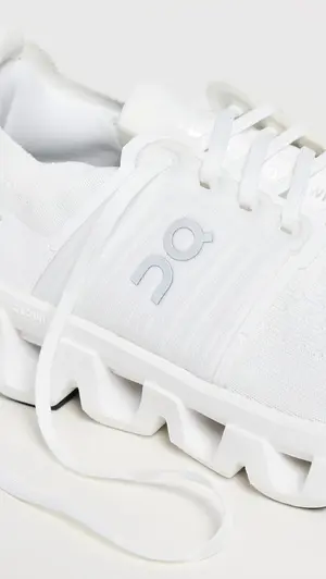 On Cloudswift 4 Sneakers - White