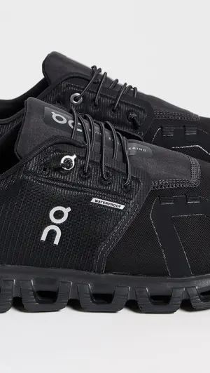 On 6 Wp Sneakers - Black/black