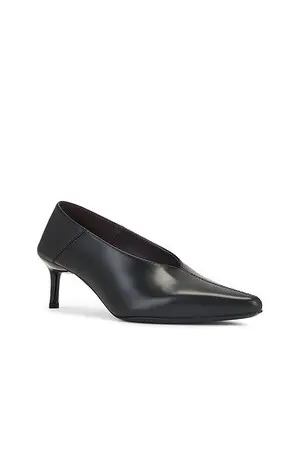 ST. AGNI Classic Fold Heel