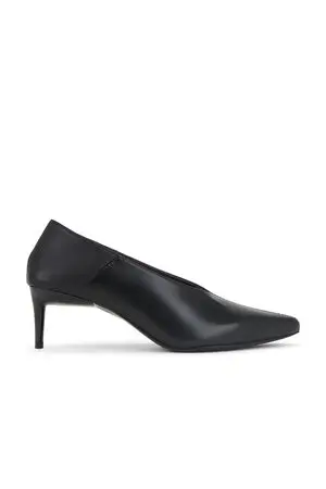 ST. AGNI Classic Fold Heel