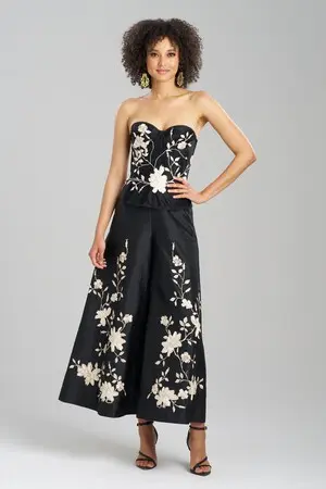 Natori Couture Floral Embroidered Corset