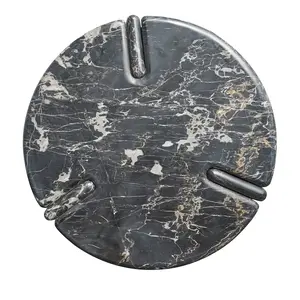 UNIVERSAL Magnus End Table
