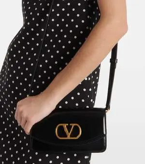 Valentino Garavani Small Leather Clutch - Black