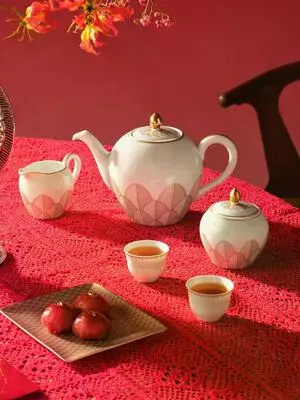 Christofle Malmaison Covered Sugar Bowl - White