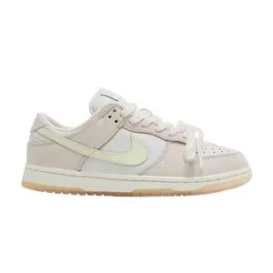Nike Dunk Low Sneakers