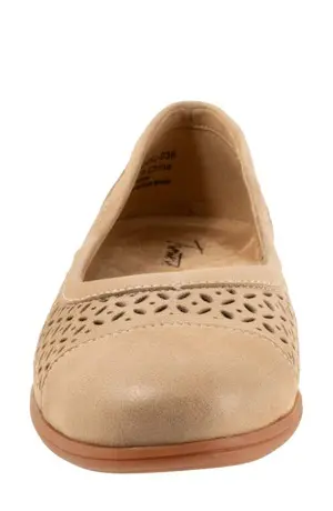 Trotters Delmara Cap Toe Slip-on Shoe - Beige Nubuck