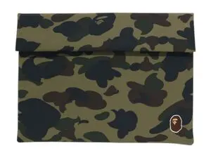 A BATHING APE 1st Camo 15 Inch Pc Case - Green