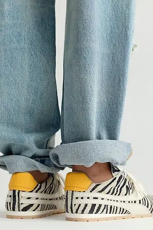 Oncept Essex Suede Sneakers