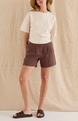CRESCENT Pleated Linen High-waisted Shorts