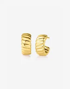 Ring Concierge Wavy Huggie Earrings - One-color