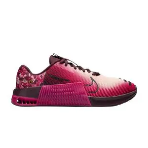 Nike Wmns Metcon Amp Sneakers