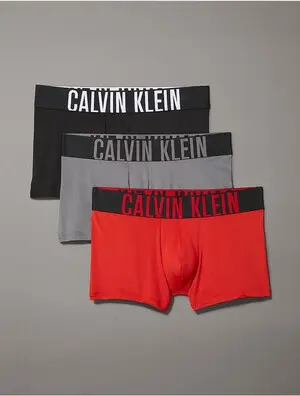 Calvin Klein Intense Power 3-pack Low Rise Trunk - Black / Grey Sky / Pompeian Red