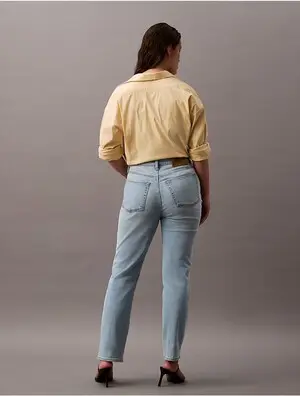 Calvin Klein Original Curvy Straight Fit Jeans