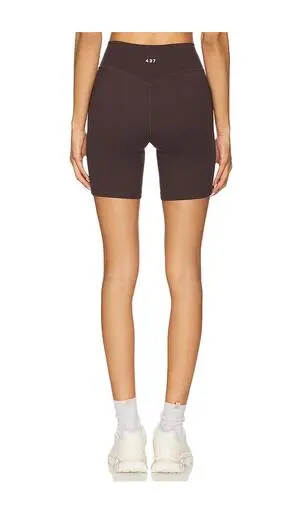 437 The V Short