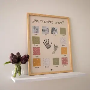 PETIT ARTICHAUT My First Year Memory Frameclean Touch Inkless Hand & Footprint Keepsake Kit