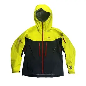 Arc'teryx Alpha Sv Year Of The Dragon Jacket - Multicolor
