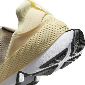 Nike Go Flyease Easy On/off Sneakers - Brown