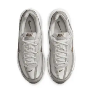 Nike Initiator Shoes