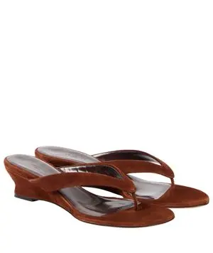 Le Monde Beryl Suede Thong Sandals