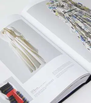 TASCHEN Fashion Designers A-z Book