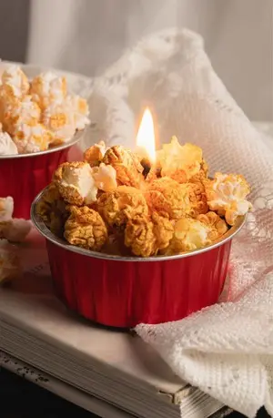 SOUTHLAKE GIFTS Popcorn Candle Bowl - Caramel