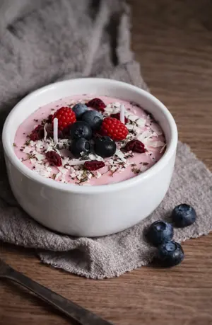 SOUTHLAKE GIFTS Acai Bowl Candle