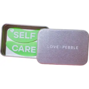 LOVE AND PEBBLE Reusable Silicone Eye Mask Light Green