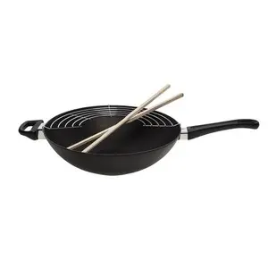SCANPAN Classic 12.5 Inch Wok - Black