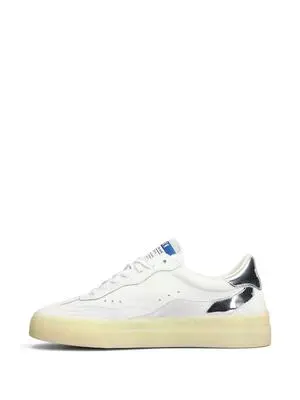 STKN Venus Sneakers