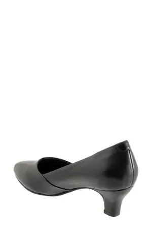 Trotters Kylie Kitten Heel Pump - Black