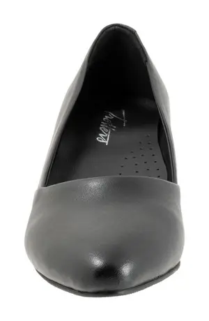 Trotters Kylie Kitten Heel Pump - Black
