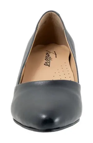 Trotters Kylie Kitten Heel Pump - Navy