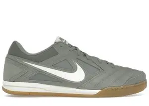 Nike Gato Sneakers