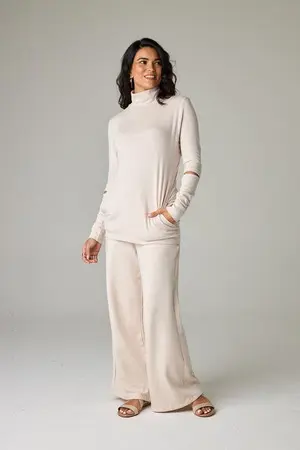 EAVOLU Acadia Eco-luxe Rib Split-sleeve Long Sleeve Top - Bone