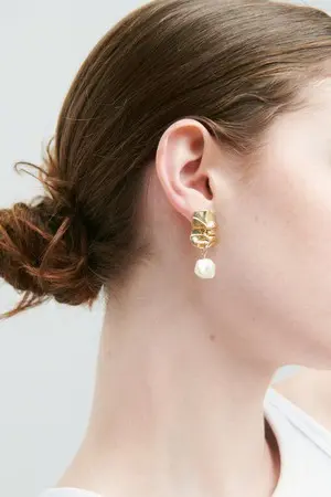 ODETTE NEW YORK Pearl Fender Earrings