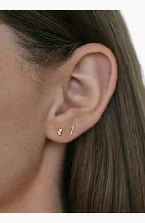 KINN Micro Bar Stud Earrings