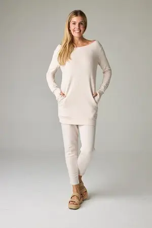 Eavolu Long Sleeve Tops