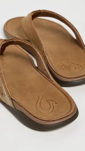 Olukai Tuahine Sandals - Toffee/toffee