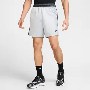 Nike Sportswear Club Flow Football Shorts - Grey