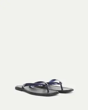Veronica Beard Clea Jelly Flip-flop Sandal - Navy