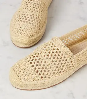 Chloé Isla Crochet Logo Espadrilles - Beige