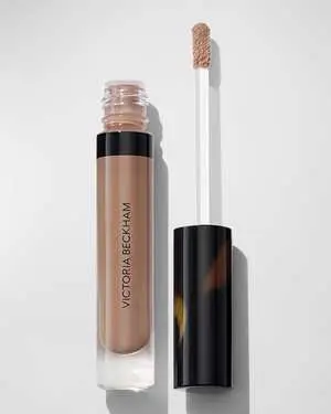 Victoria Beckham Posh Gloss Tanline