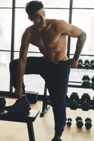 Alo Yoga Max Performance Jogger Pants - Navy