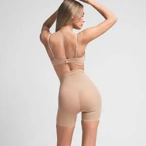 SKIMS Sheer Seamless High Waisted Mid Thigh Short - Clay