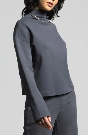WEEKEND LOS ANGELES Genevieve Turtleneck Sweatshirt