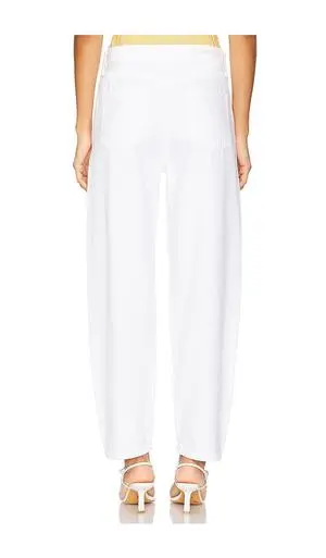 FAVORITE DAUGHTER The Nikki Mid Rise Barrel Jeans In White