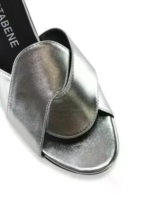 NOTABENE Fanny Metallic Slides - Silver